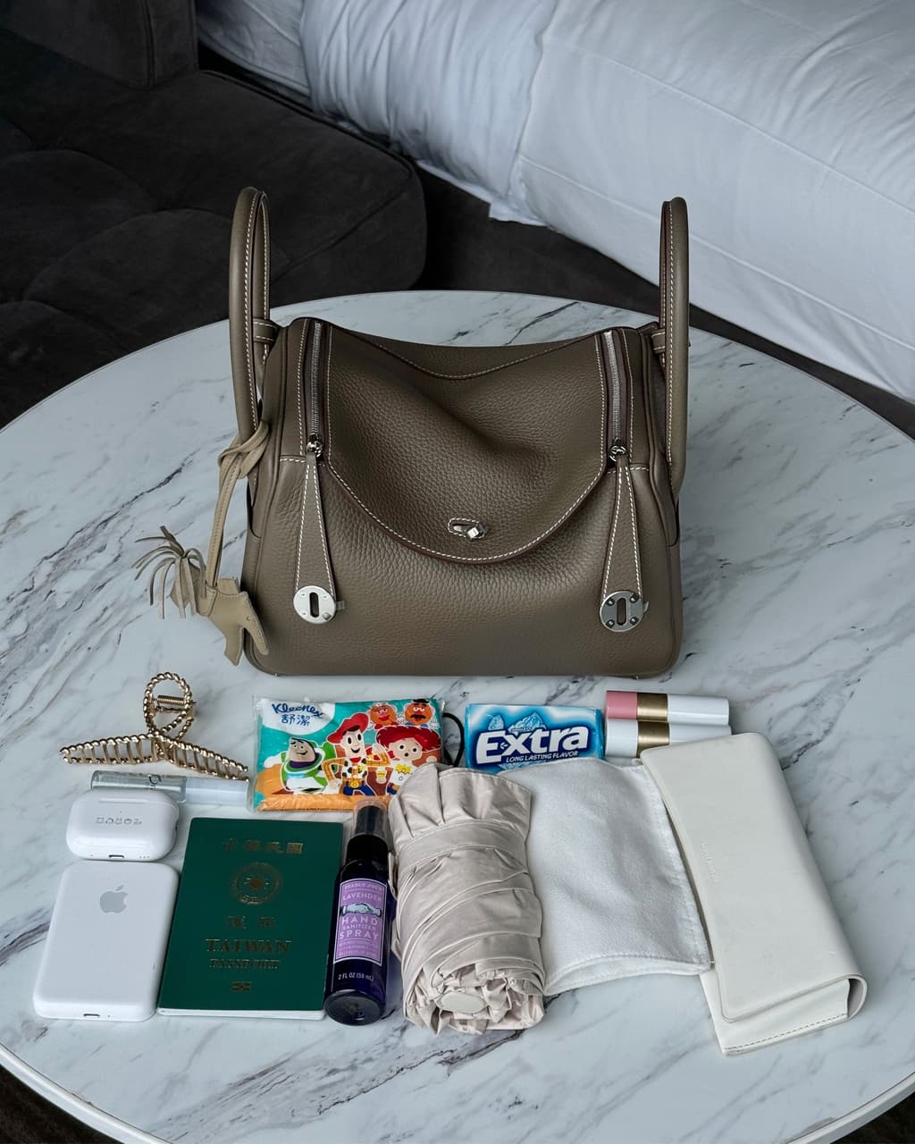 #開箱 Hermes Lindy 26 & 愛馬仕官網零配買包經驗 - 精品板 | Dcard