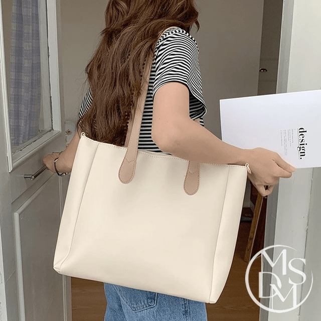 【2025托特包推薦】7款熱銷托特包評測！韓系、真皮、帆布款，從上課通勤到約會穿搭一次搞定👜 - 就是不想起床鴨😶‍🌫️ (@doris616) | Dcard