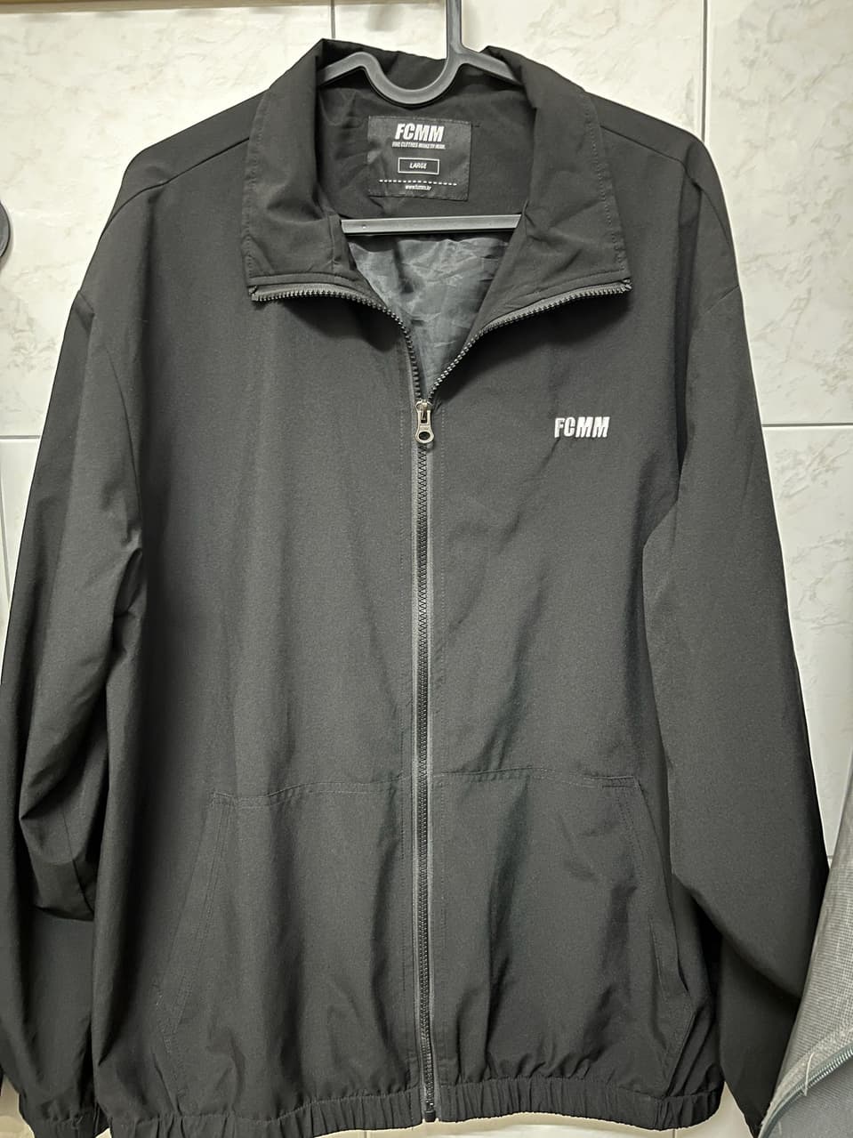 #我要賣 FCMM 教練外套 - 二手交易板 | Dcard