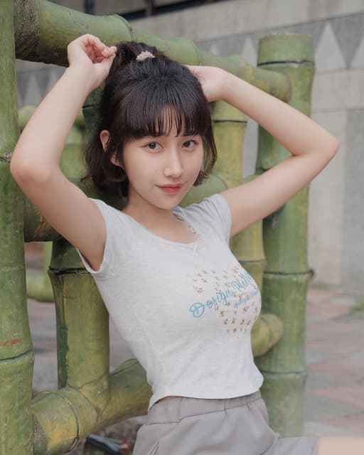 【問卦】到底誰才是真正的Una啊? - 閒聊板 | Dcard