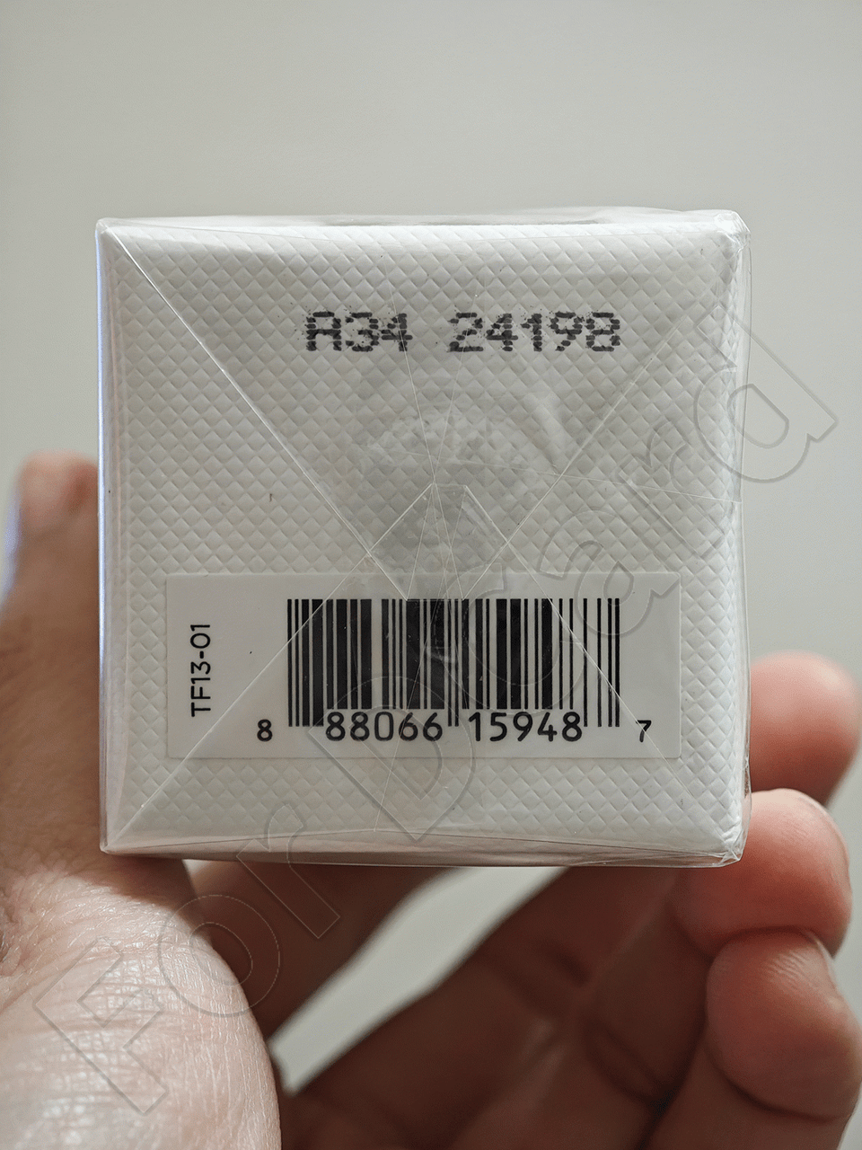 #我要賣 Tom Ford Soleil Neige Parfum 50 ML 冬日光芒 (雪映流光) 極致香精 - 二手交易板 | Dcard