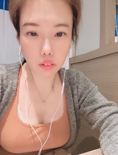 有沒有人想姐姐～ - 魔女 (@candy0808) | Dcard