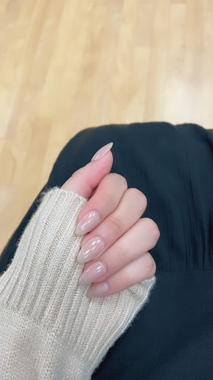 #分享 跟蓮霧一樣的美甲收費1500？？ - B112 留言 | Dcard