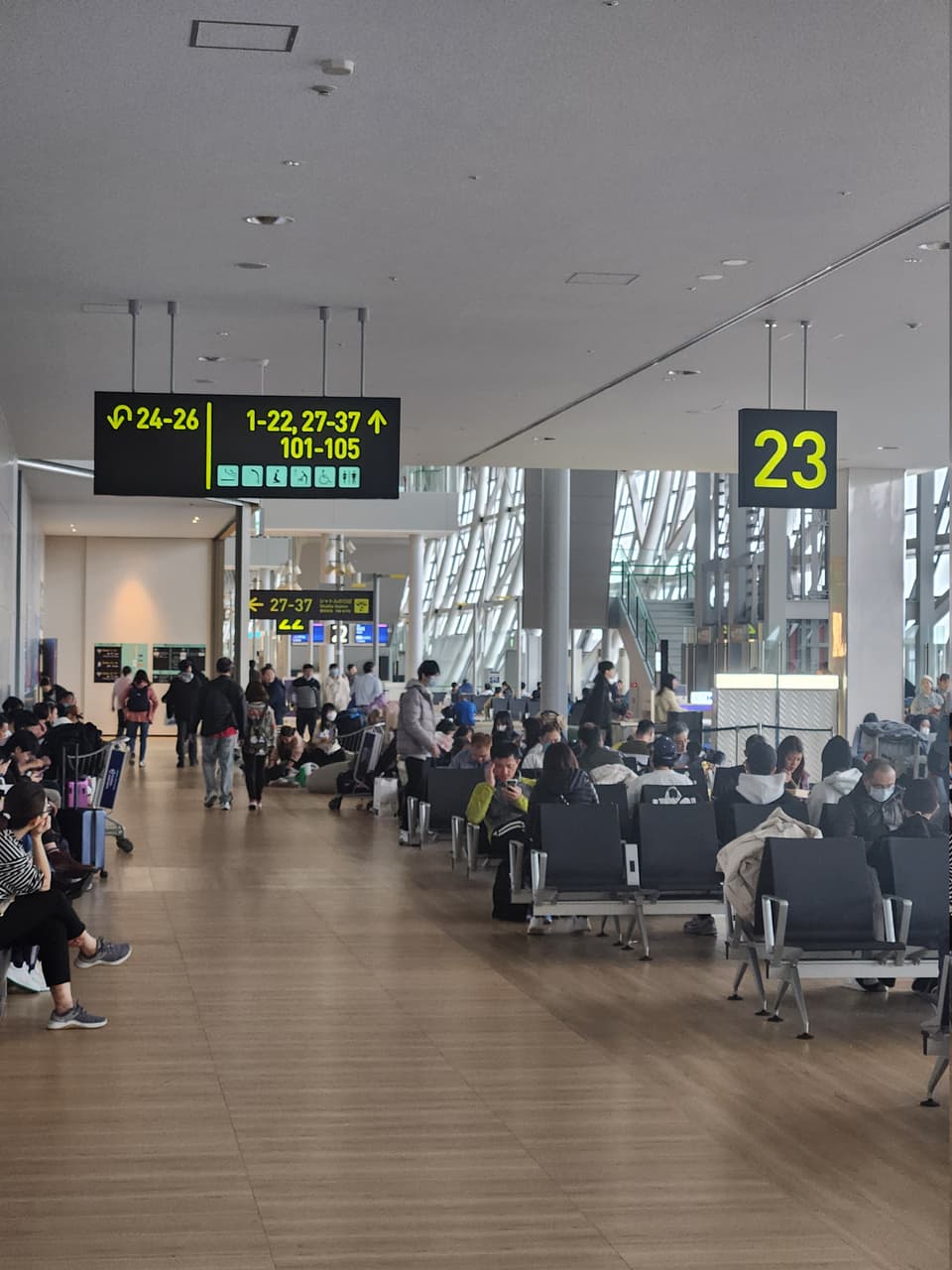 #飛行紀錄 Etihad 阿提哈德航空AUH-KIX B789 經濟艙分享(含KIX轉機全經過) - 航空板 | Dcard