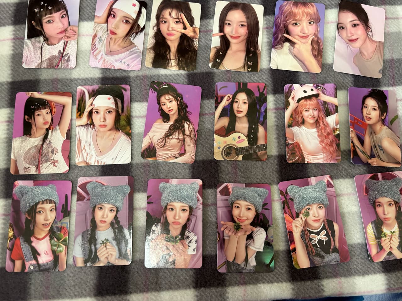 #分享 JYPE旗下兩團2024年曆內容物分享心得&不完整開箱 - 追星板 | Dcard