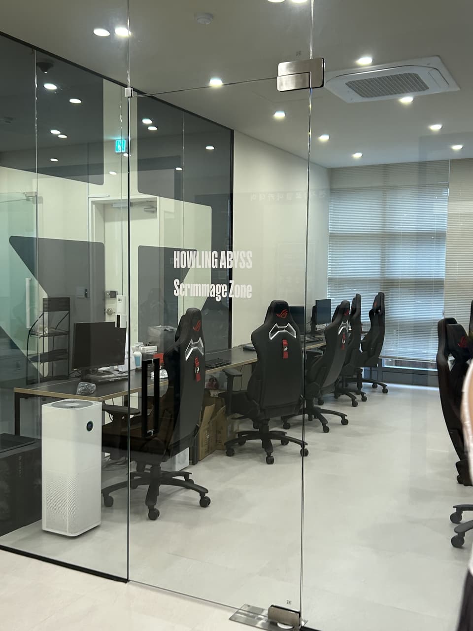 參觀 Gen.G 戰隊基地內部！值得去嗎？🎮 - Nyx ̈ ༘ * (@chu_an_) | Dcard