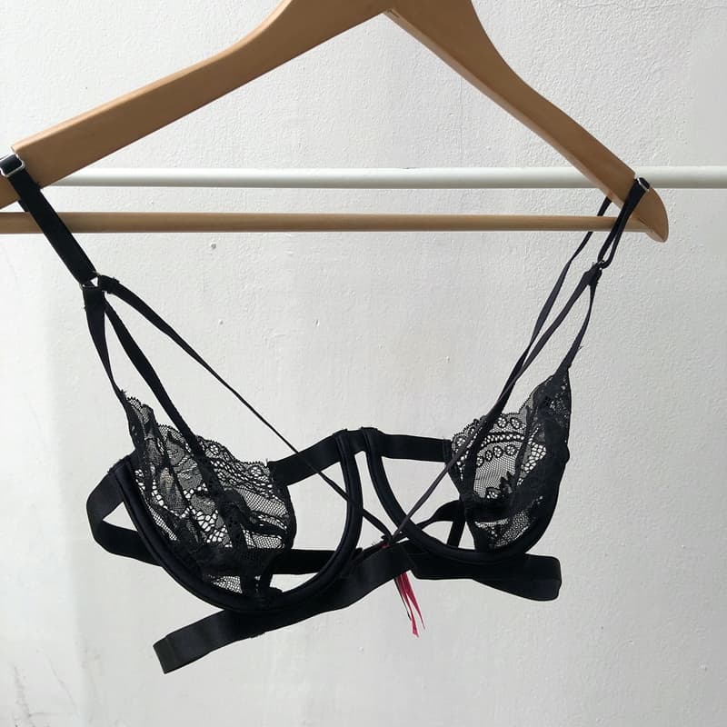 UW LINGERIE｜縷空露乳情趣內衣套裝．HF05垂涎 - 西斯板 | Dcard