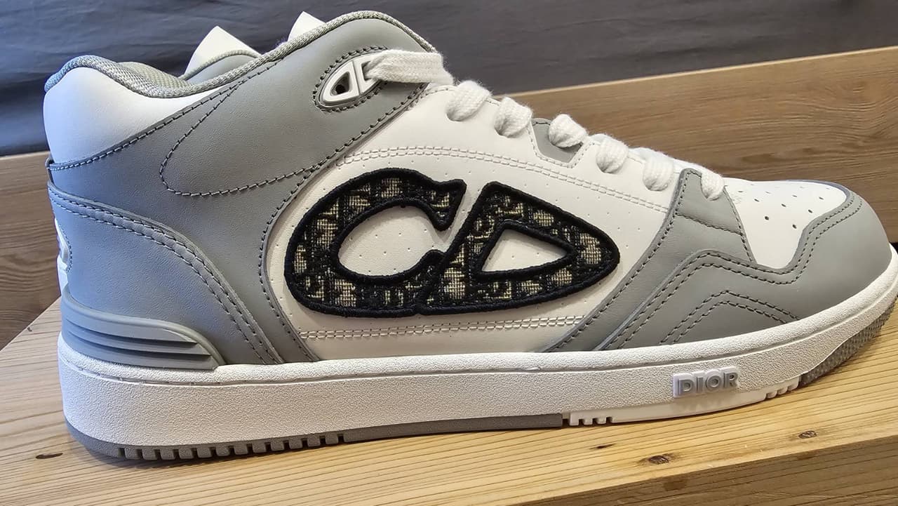 #分享 DIOR B33 B57運動鞋 Thom Browne連帽外套 - 精品板 | Dcard