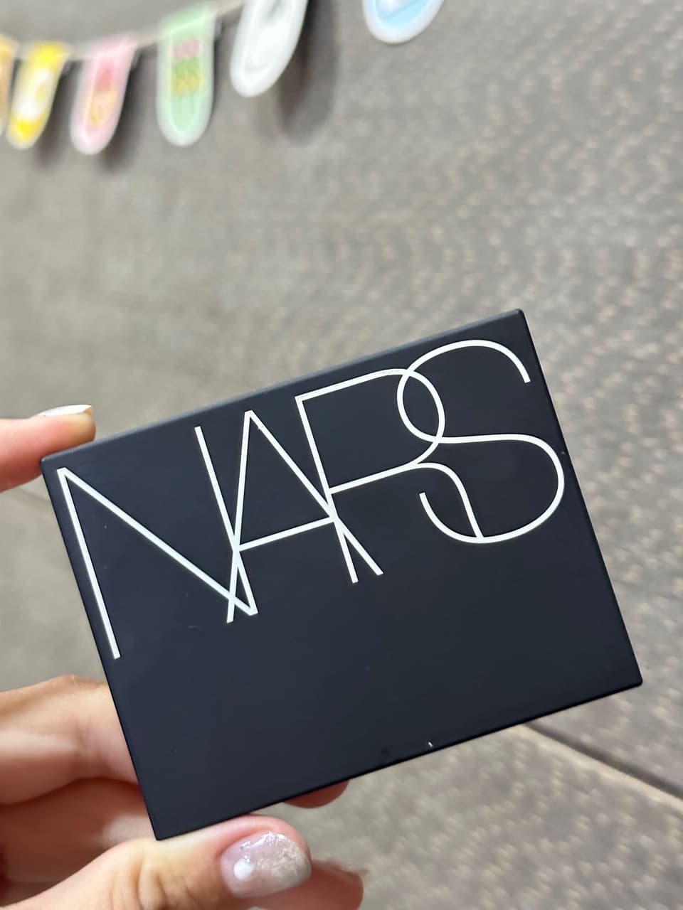 #討論 NARS 裸光蜜粉餅 - 美妝板 | Dcard