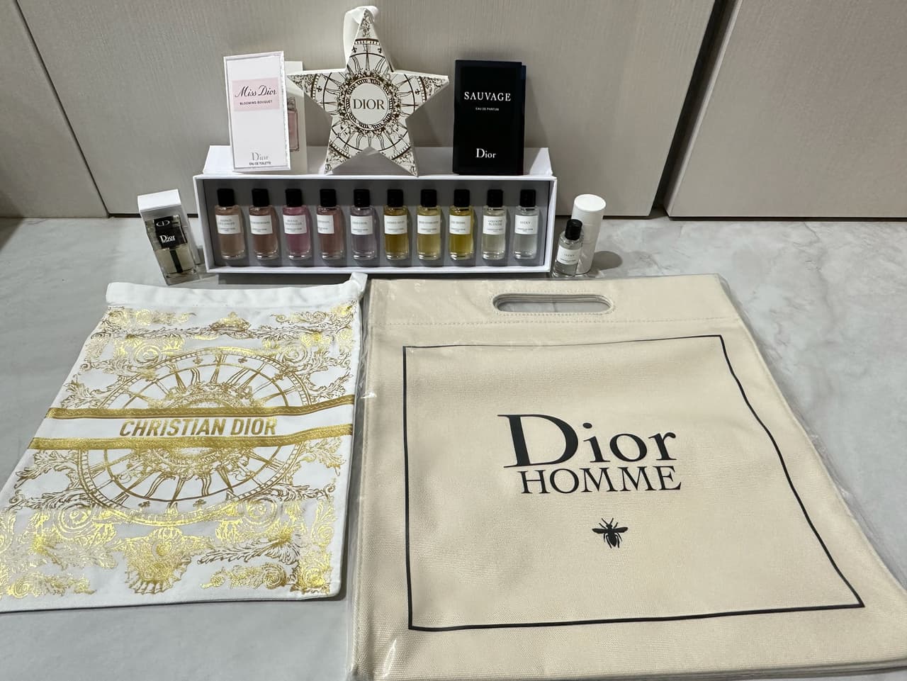 #開箱 Dior+嬌蘭香水 - 美妝板 | Dcard