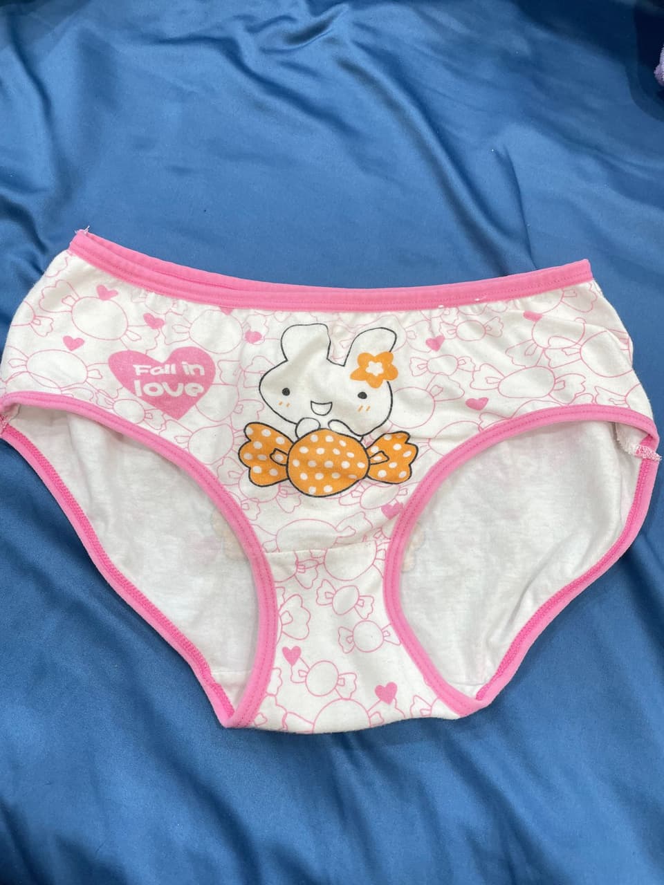 類似此款內褲 女孩板 Dcard