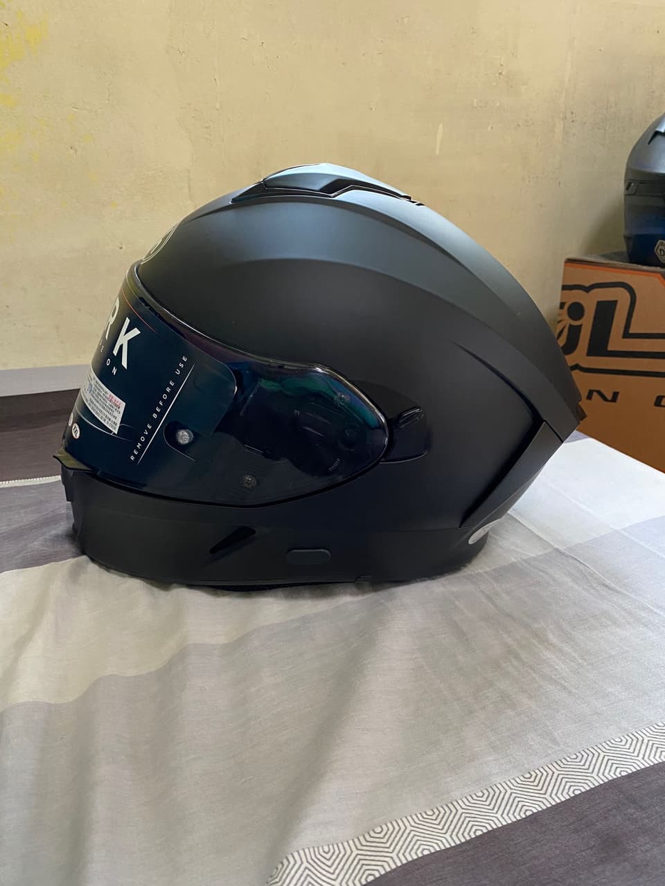 airoh spark隨手開箱 - 機車板 | Dcard