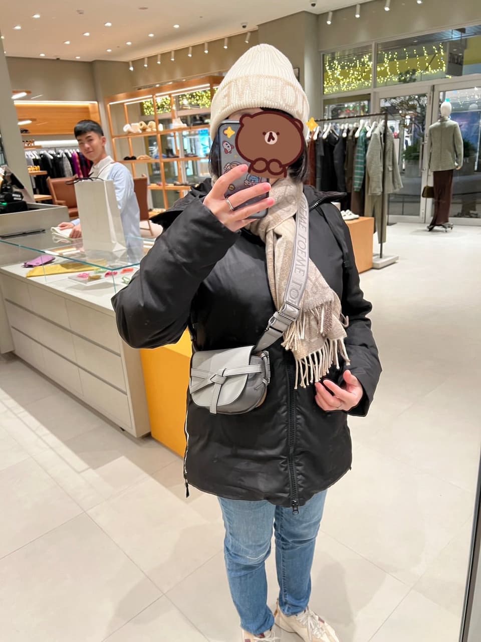 #開箱 在華泰買到Loewe Mini gate絕版季節色 - B3 留言 | Dcard