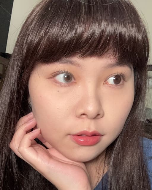 #試色 聖誕約會就靠KATE怪獸唇膏104🎄🍰 #小資冬季圖鑑 - 美妝板 | Dcard