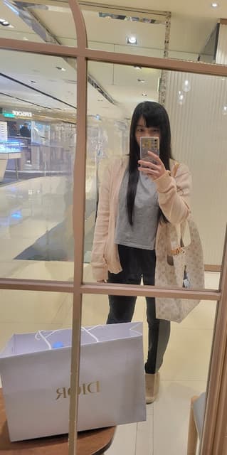 #分享 #開箱 超級好裝的購物袋LV Atlantis GM(M24409) - 精品板 | Dcard