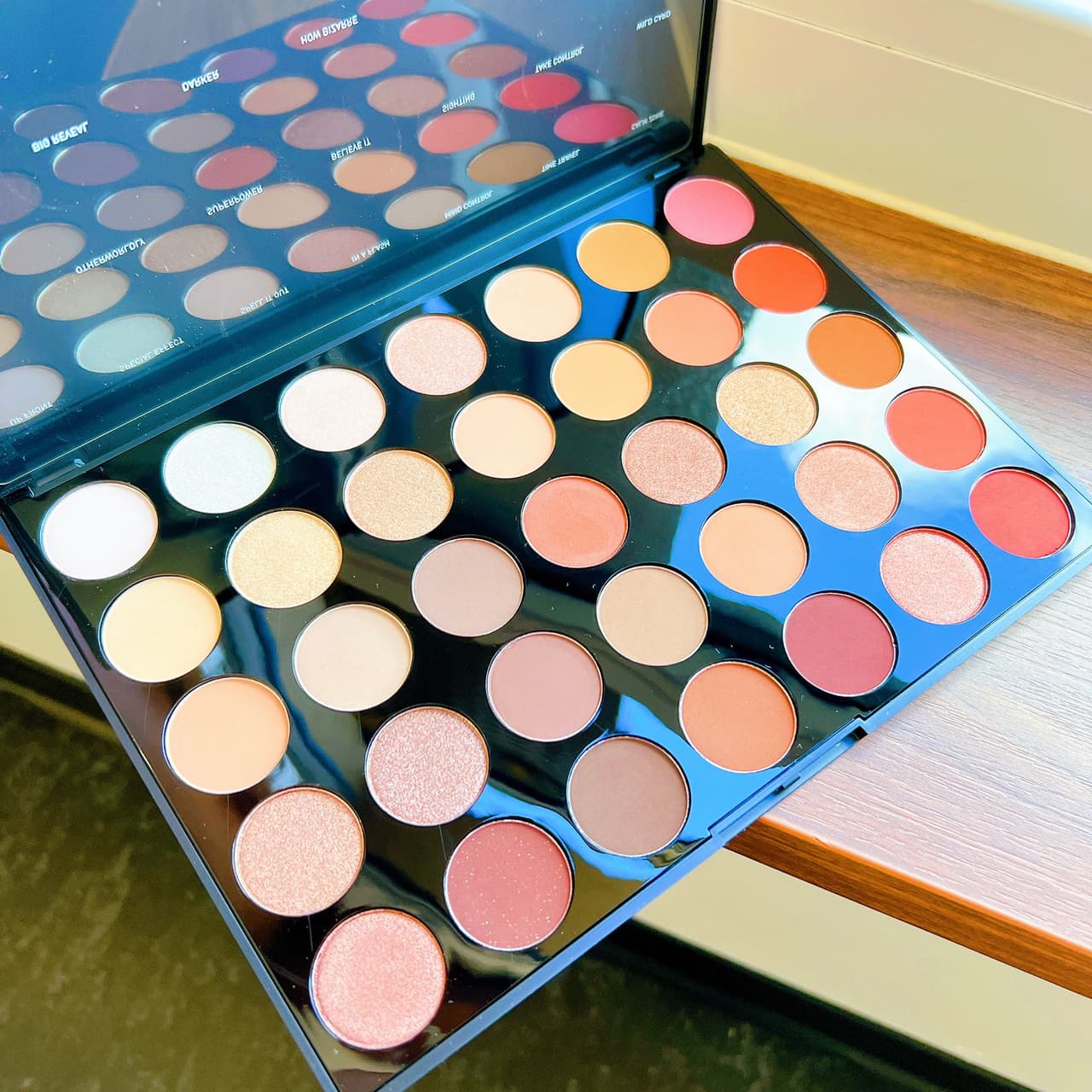 #試色 Morphe 35O 眼影盤 - 美妝板 | Dcard