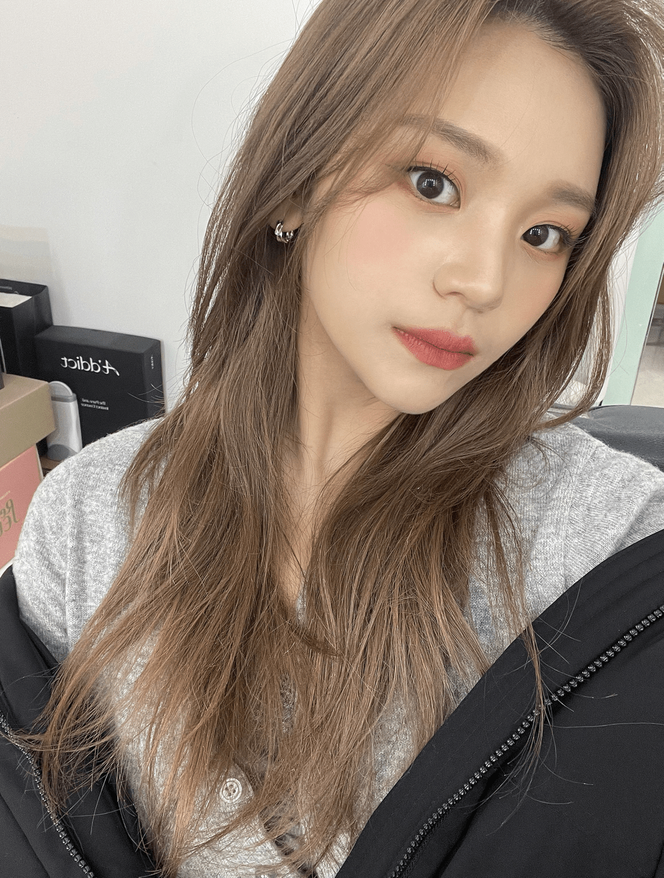 #集中討論 VIVIZ 迷你三輯 𝗩𝗮𝗿𝗶𝗼𝗨𝗦 回歸 - B239 留言 | Dcard