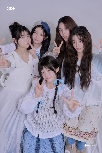 #分享 ILLIT出道一週年 - 追星板 | Dcard