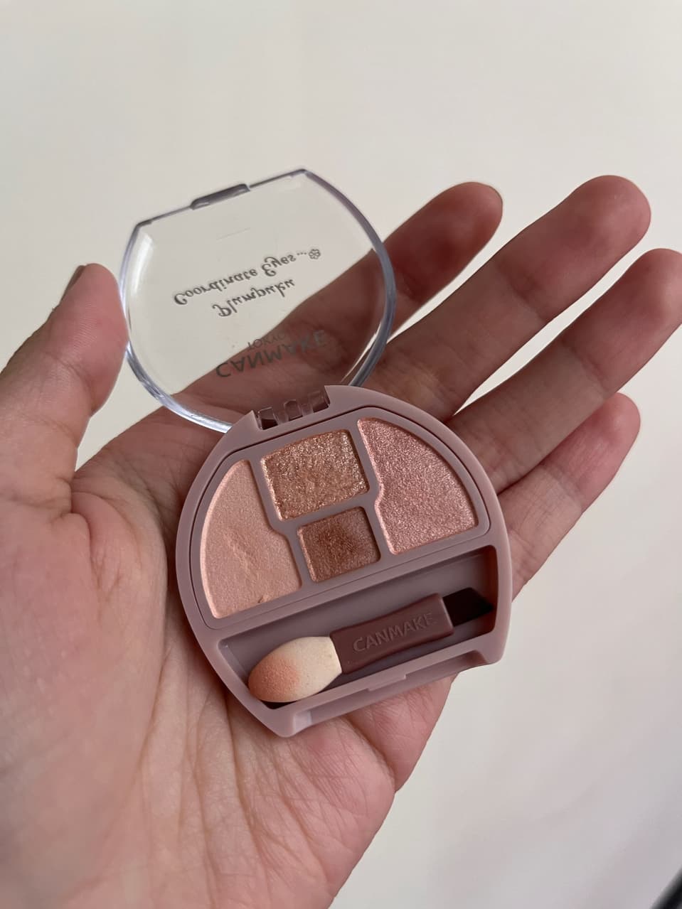 #分享 好難買的Canmake臥蠶盤01+簡易畫法 - 美妝板 | Dcard