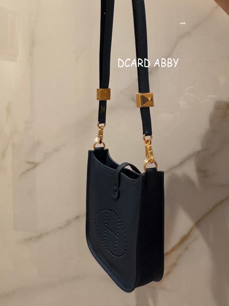 #開箱 Hermès Mini Evelyne 加個背帶一切都變了 - 精品板 | Dcard