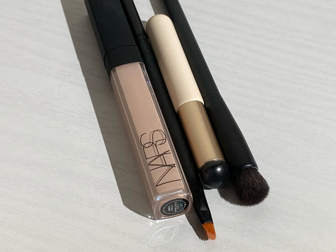 #開箱 春天就該水光滿滿!讓你輕鬆擁有無敵水光圈與浪漫春妝!ft.NARS - 美妝板 | Dcard