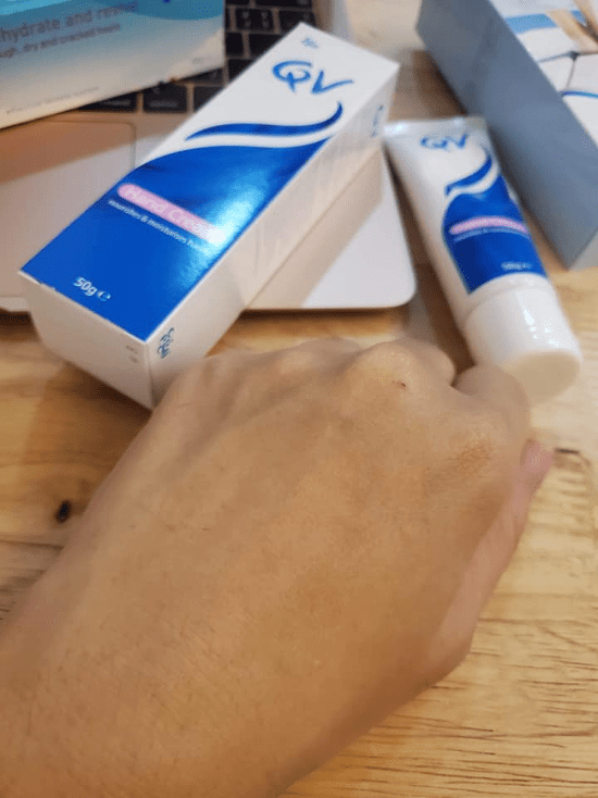 法德瑪｜QV 舒敏水感護手霜 QV足跟深層修護膏 🦵 - 美妝板 | Dcard