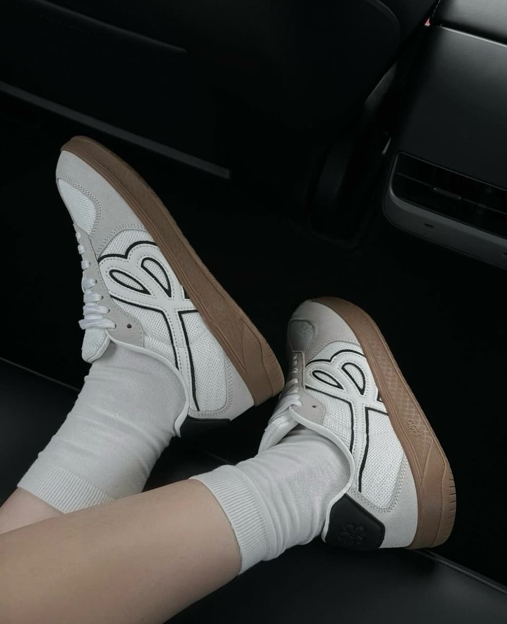 HBD x We Flower聯名德訓鞋 - 穿搭板 | Dcard