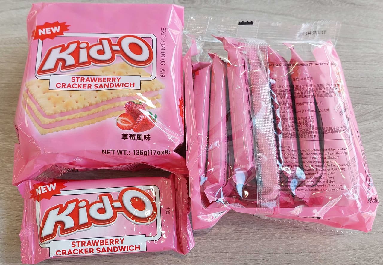 [Kid-O] 日清三明治餅乾 草莓口味🍓 - 美食板 | Dcard