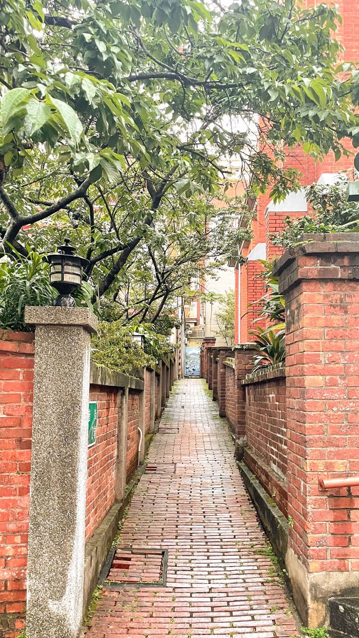 🧳 旅遊｜被大雨打亂的北投、淡水二日遊 🏃‍♀️💨💨 - 咻咻 ( ) (@shishisin) | Dcard