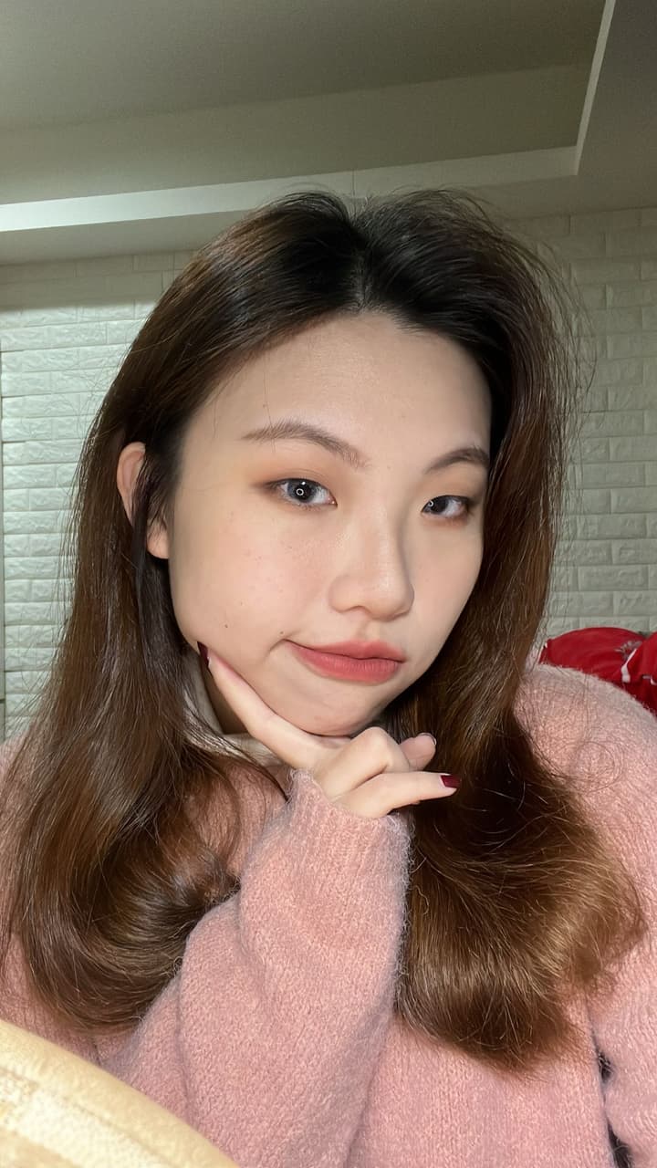 我真的很不會整理頭髮🥲 - 誒瑪 (@emma2209) | Dcard