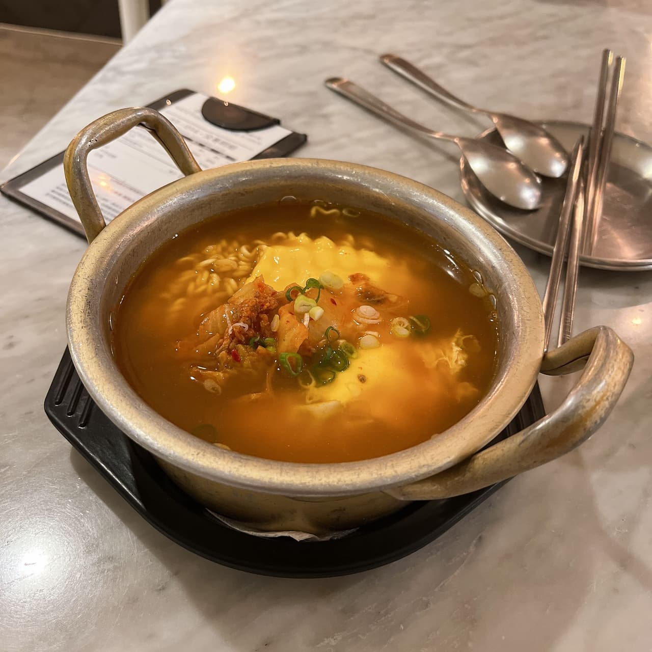 1日韓系穿搭🌷+慵懶的流水帳行程 - 愛吃的魚🍥 (@tatafish) | Dcard