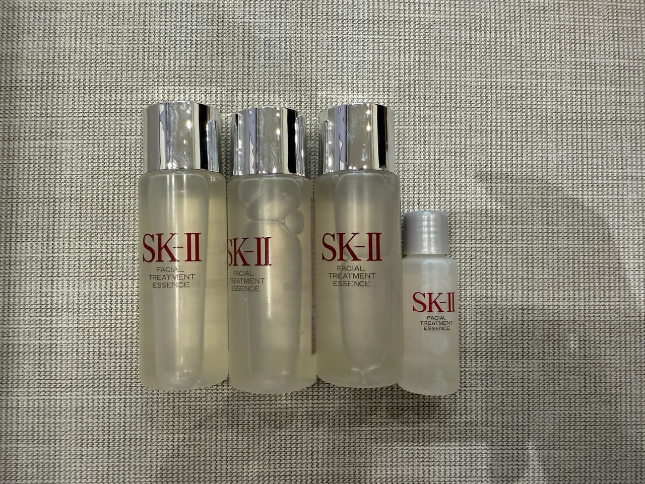 #我要賣 SK2青春露230ml/YSL仙人掌精華50ml - 二手交易板 | Dcard