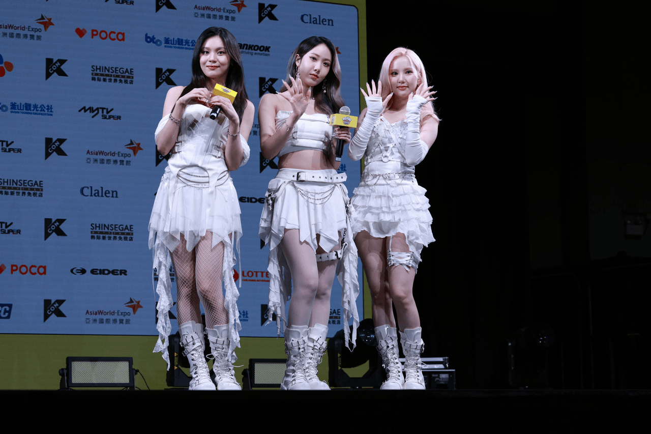 #行程 240331 VIVIZ - KCON HONGKONG 2024 DAY2 SHOW - GFRIEND板 | Dcard