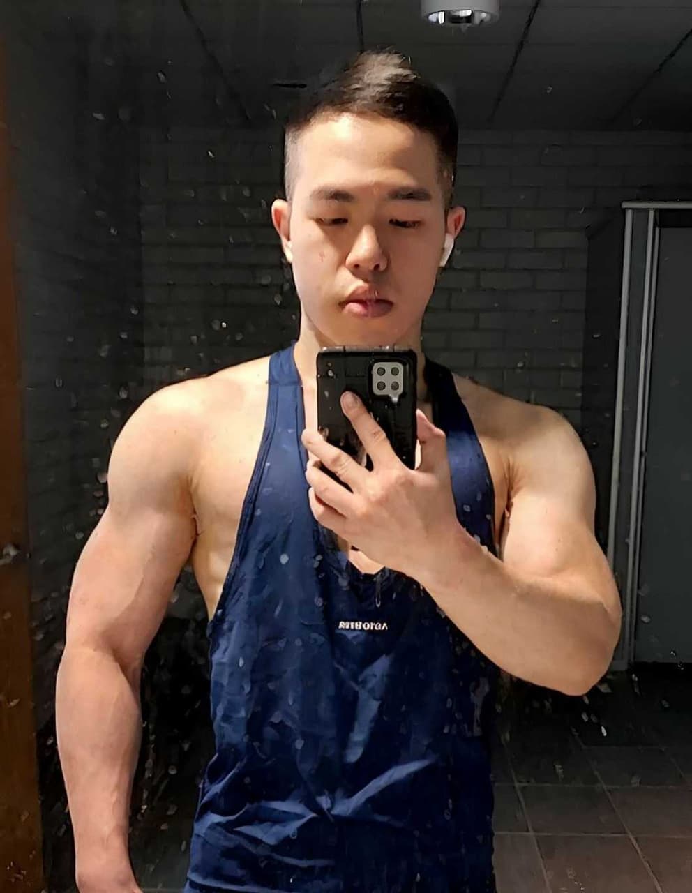 #長相 長相評分 23Y 160母胎單壯壯哥布林 - 長相請益板 | Dcard