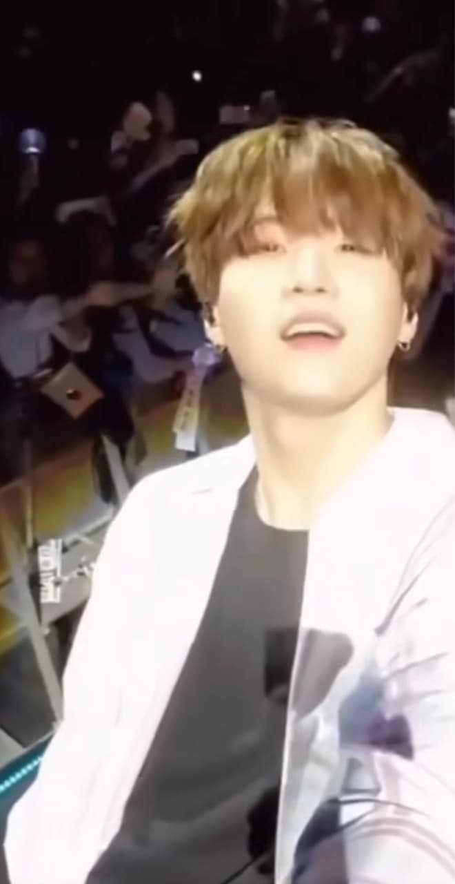 #發問 #問 - BTS板 | Dcard