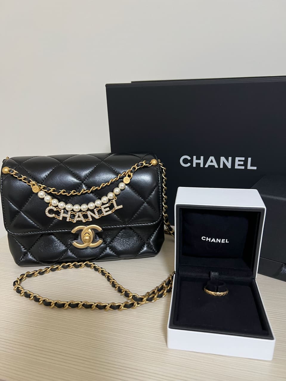 #分享 #開箱 人生第一個Chanel ️ 24a 珍珠方胖+Coco Crush 戒指 - 精品板 | Dcard