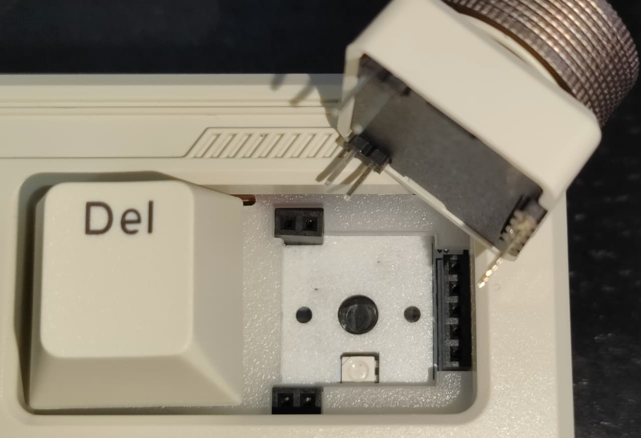 #心得 鍵盤開箱：iLovbee B75 75% 塑料鍵盤-IKEA主題 - 機械鍵盤板 | Dcard