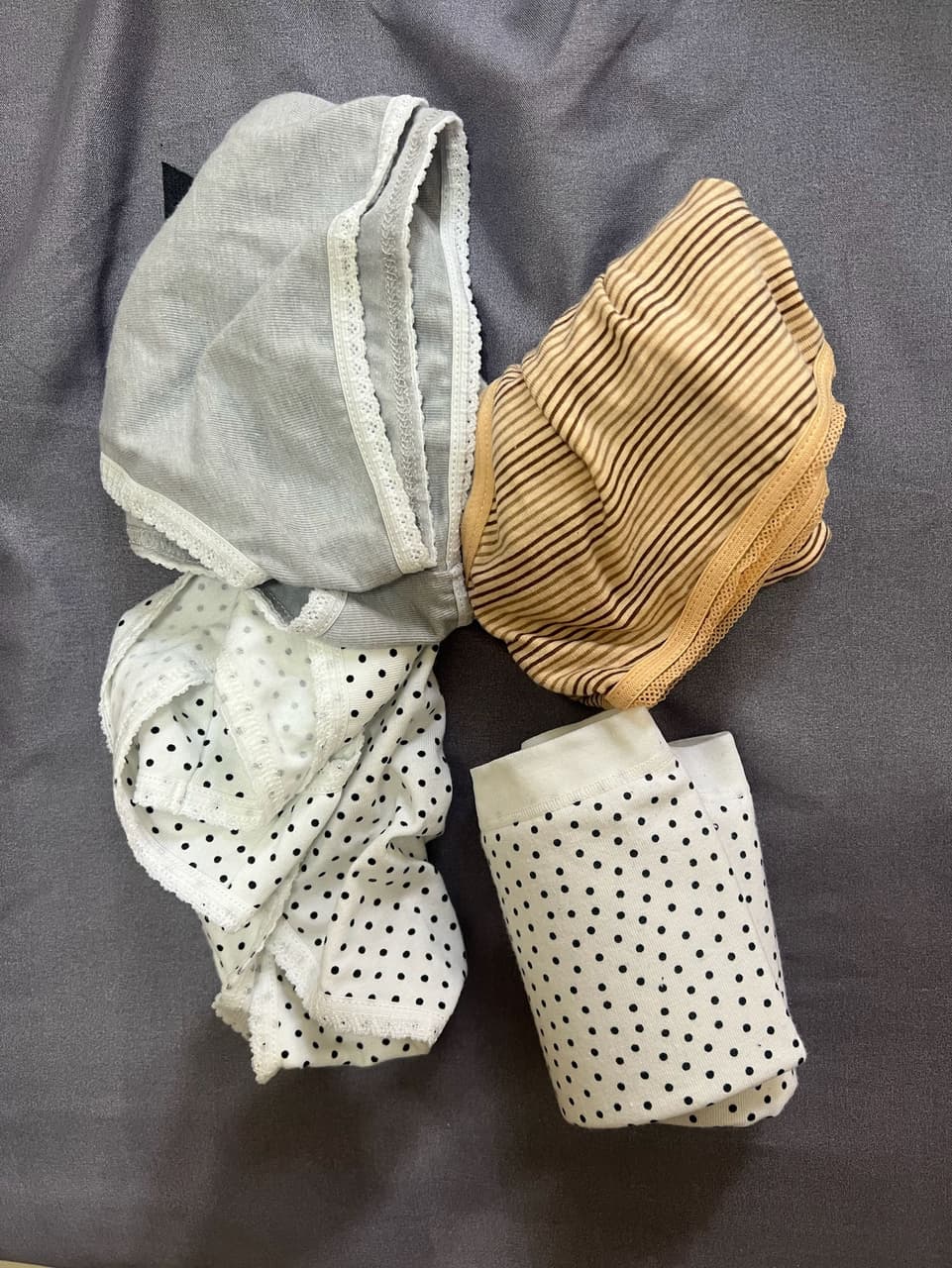 #已贈出 全新內褲襪子 - 贈物板 | Dcard