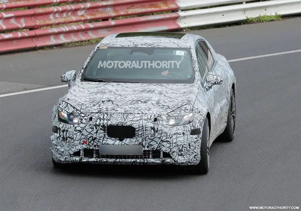 電動版AMG C-Class 偽裝車捕獲 - 汽車板 | Dcard