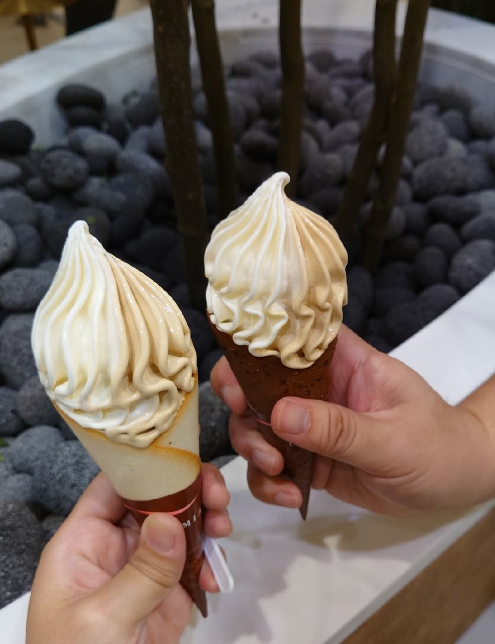 #限定口味 《北海道霜淇淋之神-Cremia概念店》 - 美食板 | Dcard