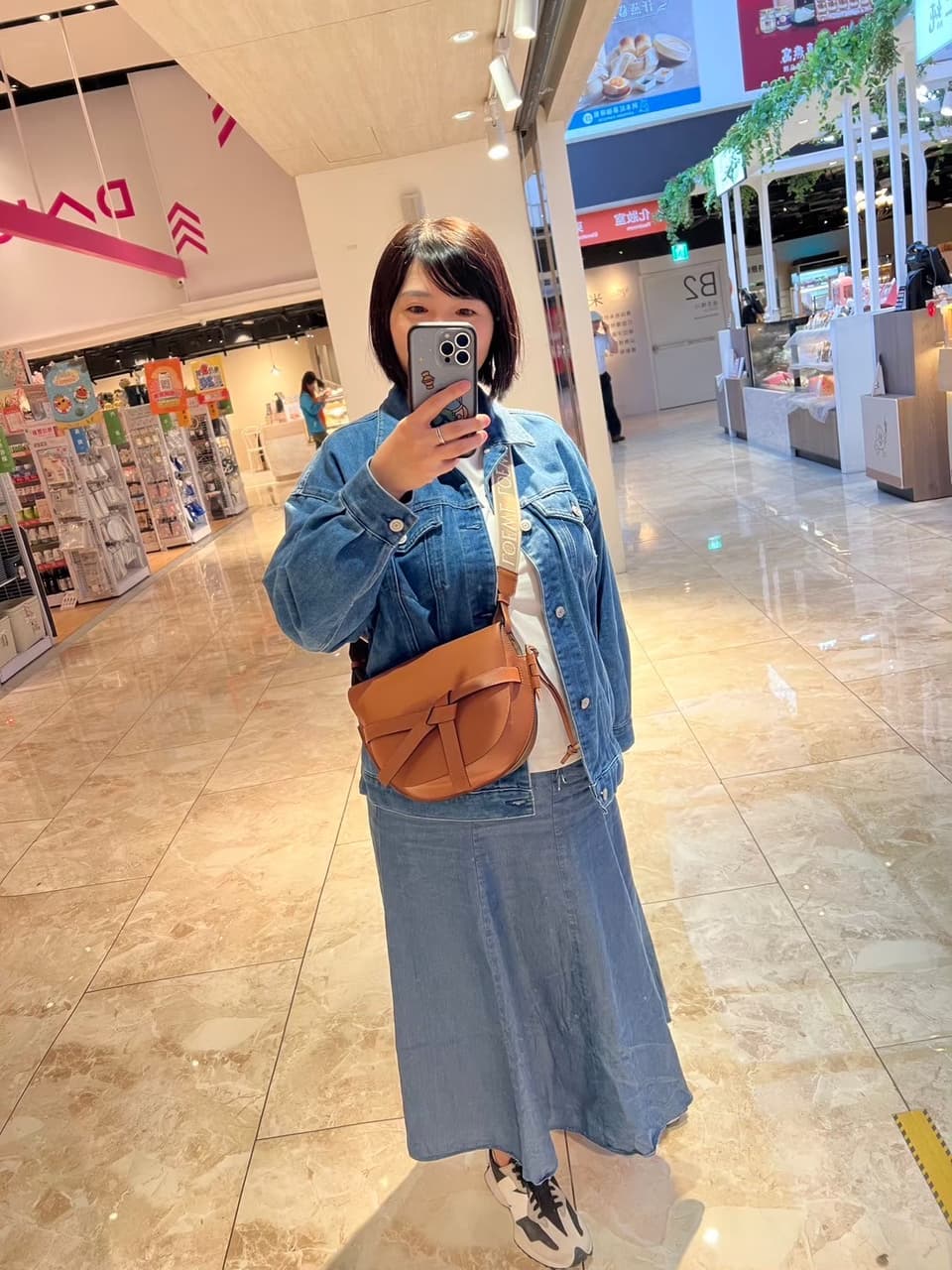 #分享 沖繩DFS-T廣場 Loewe small gate - 精品板 | Dcard