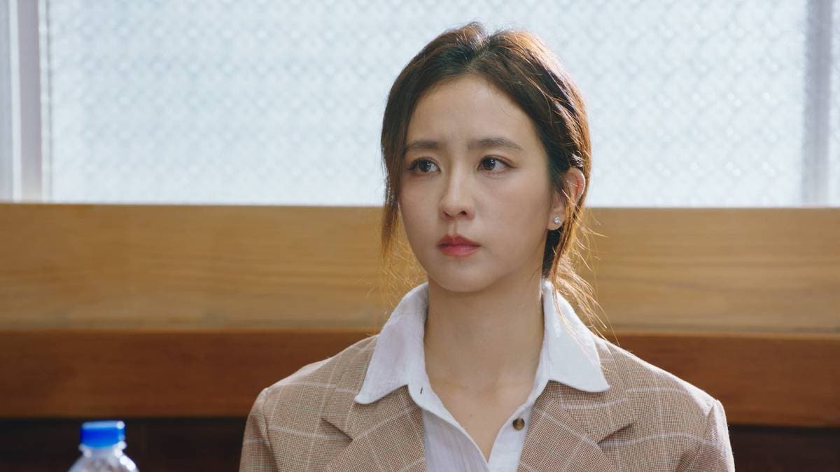 ⚠️【關於燈塔】方岑是不是永遠的季老師？🍿孤獨的影評廢文！ - 🍌玫瑰騷年Ed. (@aedwarda) | Dcard