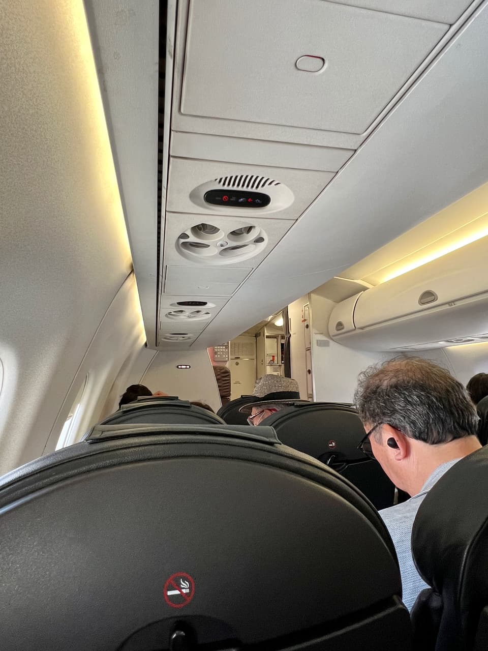 日本國內線初體驗：日本航空 大阪伊丹ITM 出雲IZO - 日本旅遊板 | Dcard