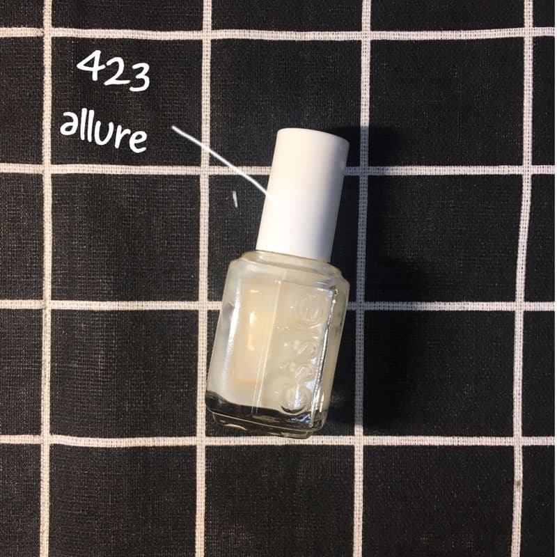 【指彩分享】#3CE #RBL #essie復古磚紅紅豆生南國（咦接龍？ - 美妝板 | Dcard