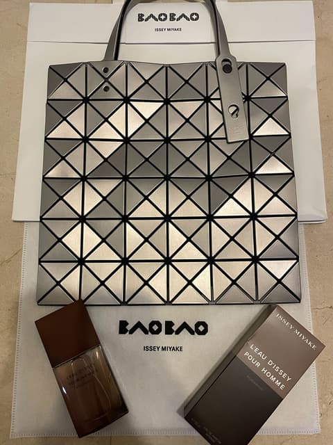 #開箱 三宅一生六月限定款 日本大阪拿下！ - B11 留言 | Dcard