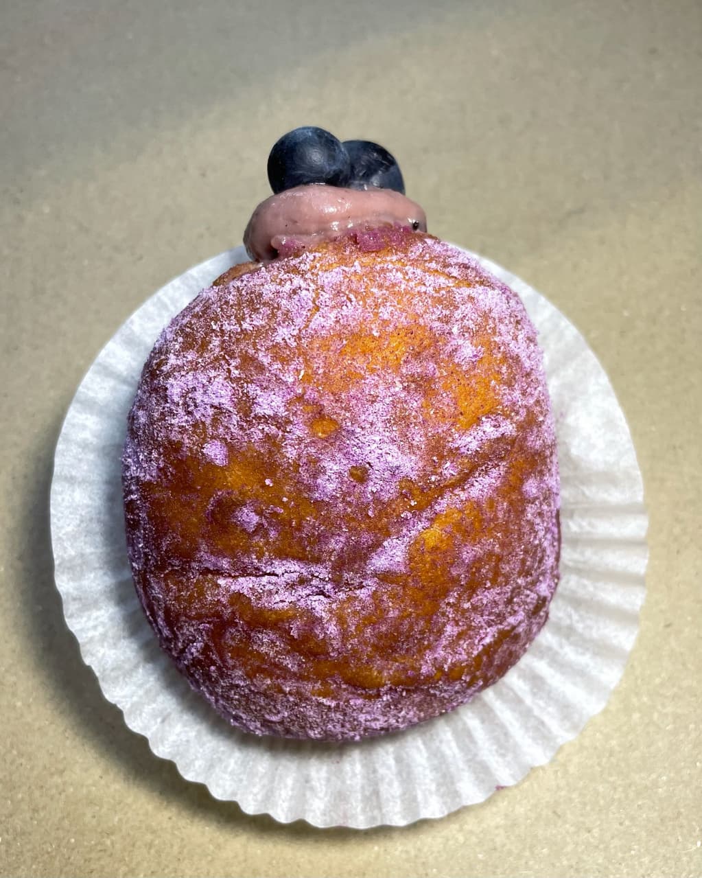 北車浮誇系爆漿生甜甜圈 #我來開箱 - 鈴木同學 ʕ•̫͡•ʔ (@suzuki05) | Dcard