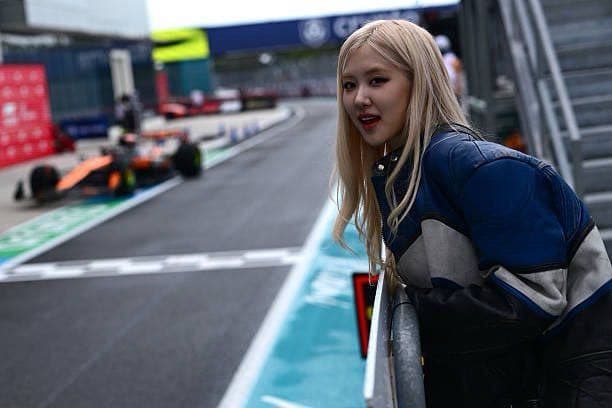 #分享 ROSÉ出席F1邁阿密大獎賽一級方程式賽車賽事 - BLACKPINK板 | Dcard