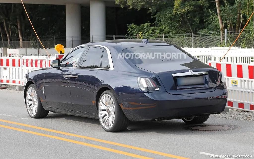 Rolls Royce Ghost 偽裝車捕獲 - 汽車板 | Dcard