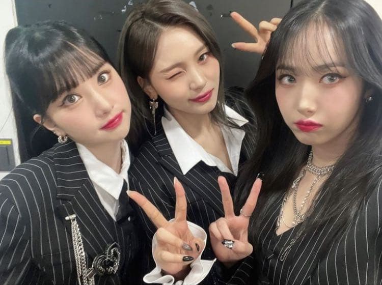 #集中討論 VIVIZ 迷你三輯 𝗩𝗮𝗿𝗶𝗼𝗨𝗦 回歸 - B94 留言 | Dcard