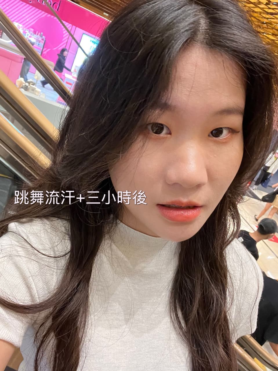 一整天上臉實測😆鼻翼卡粉技巧！Milktouch高遮瑕持妝氣墊 - 凜 (@coriinnnc) | Dcard